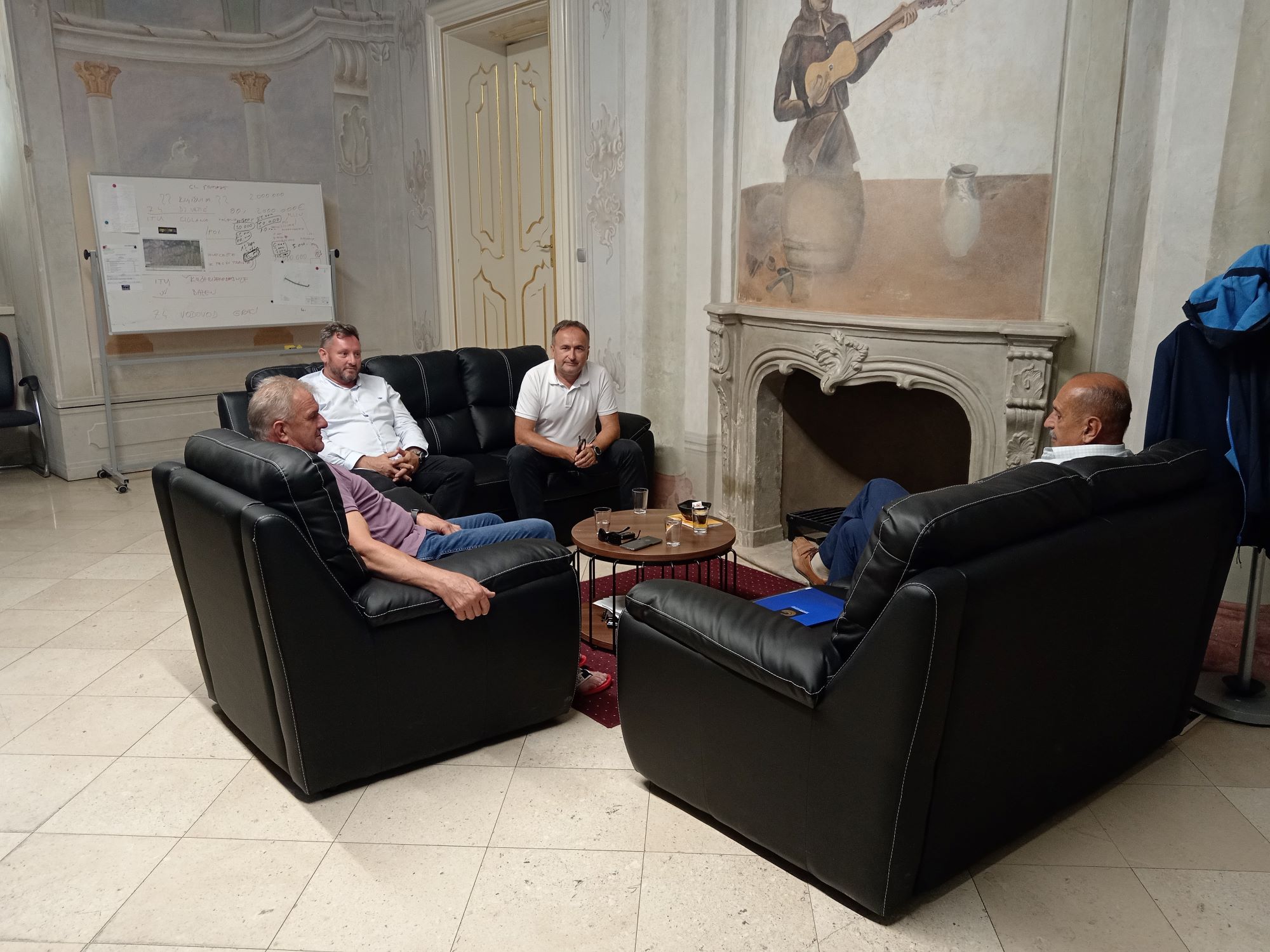 Gradonačelnik Dubravko Bilić održao sastanak s predstavnicima Zajednice ...
